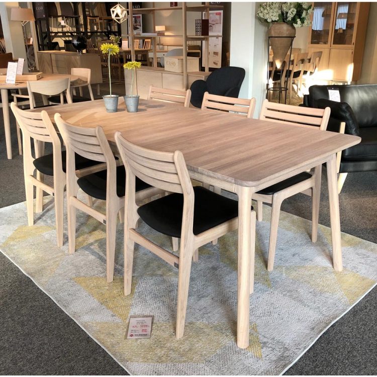 Matgrupper - Köp matbord med stolar online eller butik